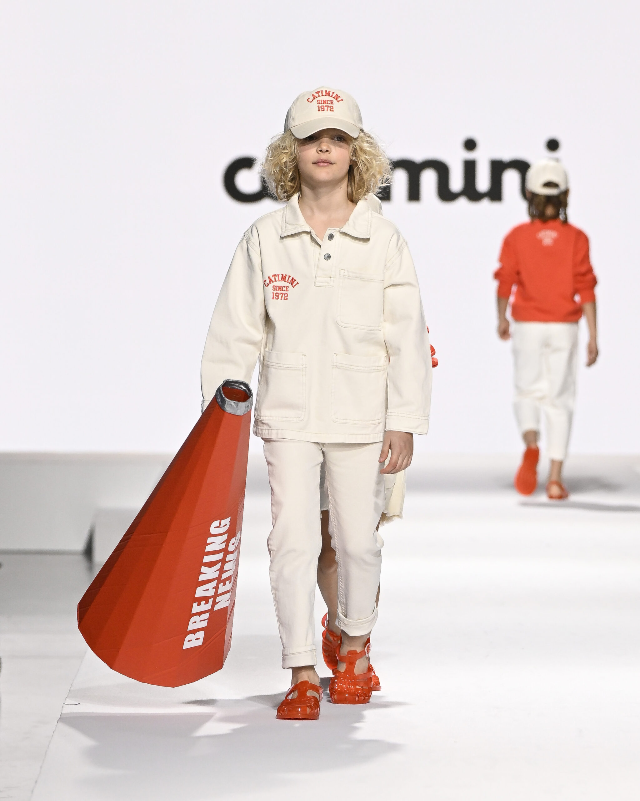 Pirouette — Kids Around Runway Show, Paris, Ready-To-Wear